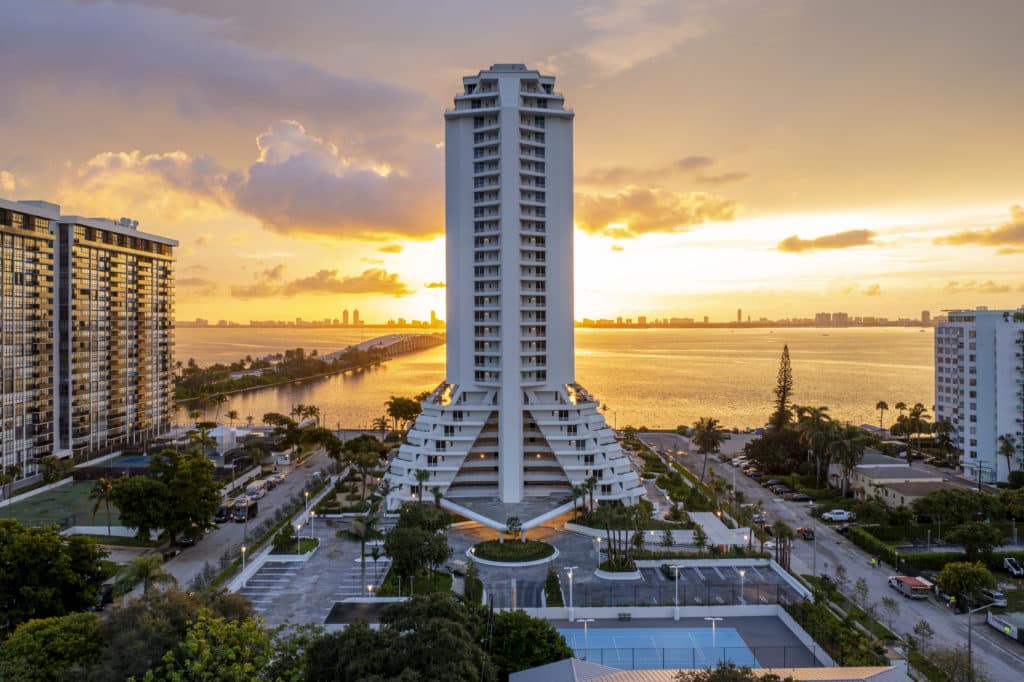 AIMCO ANNOUNCES CHANGES IN BOARD LEADERSHIP ROLES AND COMMITTEE ...